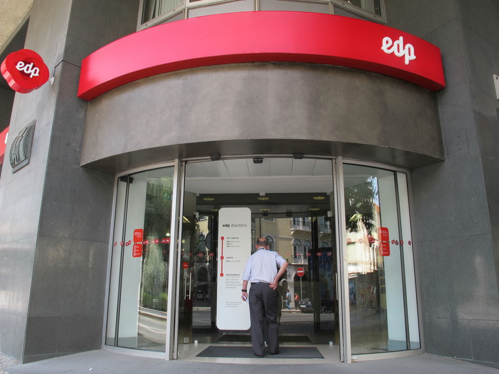 Presidente da EDP recebeu perto de 3 mil euros por dia em 2011 | Esquerda