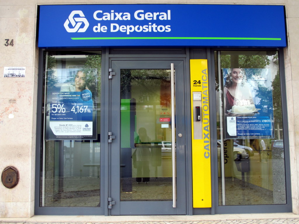 Caixa Geral de Depósitos vai encerrar mais 23 balcões | Esquerda