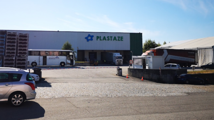 Plastaze: Grupo Simoldes despede precários em Oliveira de Azeméis ...