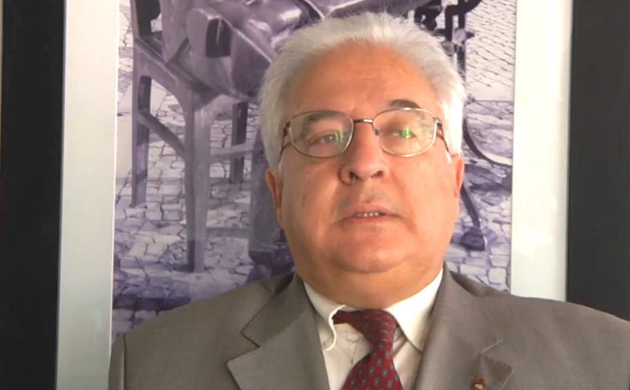 Tribolet acusa "dirigentes analfabetos" pelo caos informático na ...